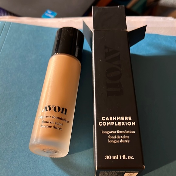 Avon | Makeup | New Avon Cashmere Complex Longwear Foundation Ganache ...